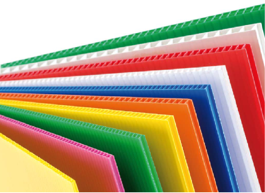 Returnable Plastic Layer Pads for Bottles and Cans | Logistic Packaging